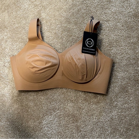 Evelyn & Bobbie | Intimates & Sleepwear | Evelyn And Bobbie Beyond Bra ...